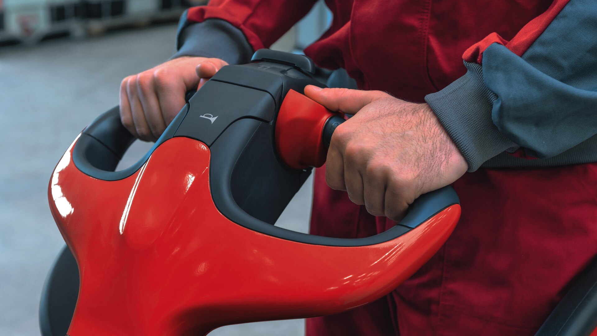 Pallet Stackers from Linde Material Handling