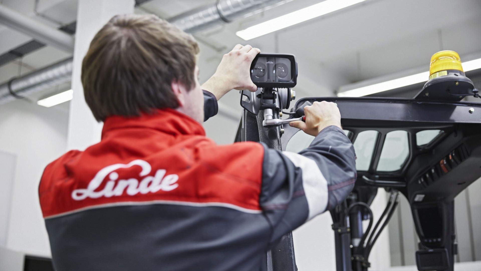 Diesel Forklift Purchase & Hire | Linde Material Handling