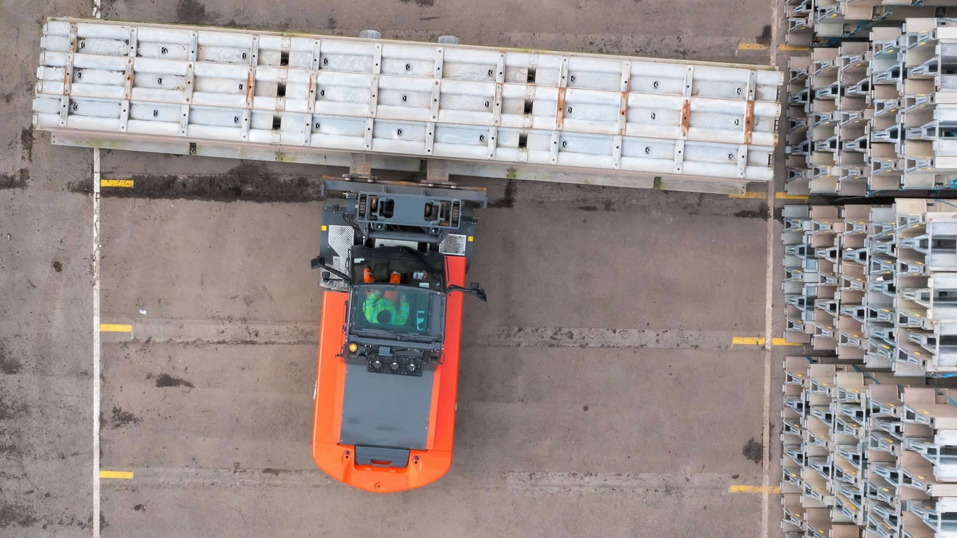 Asset VRS | E160 electric heavy truck from Linde Material Handling