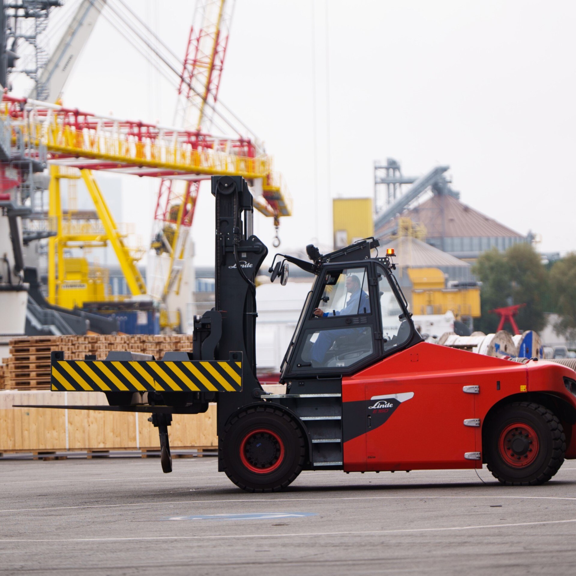 E160 electric forklift truck at Liebherr