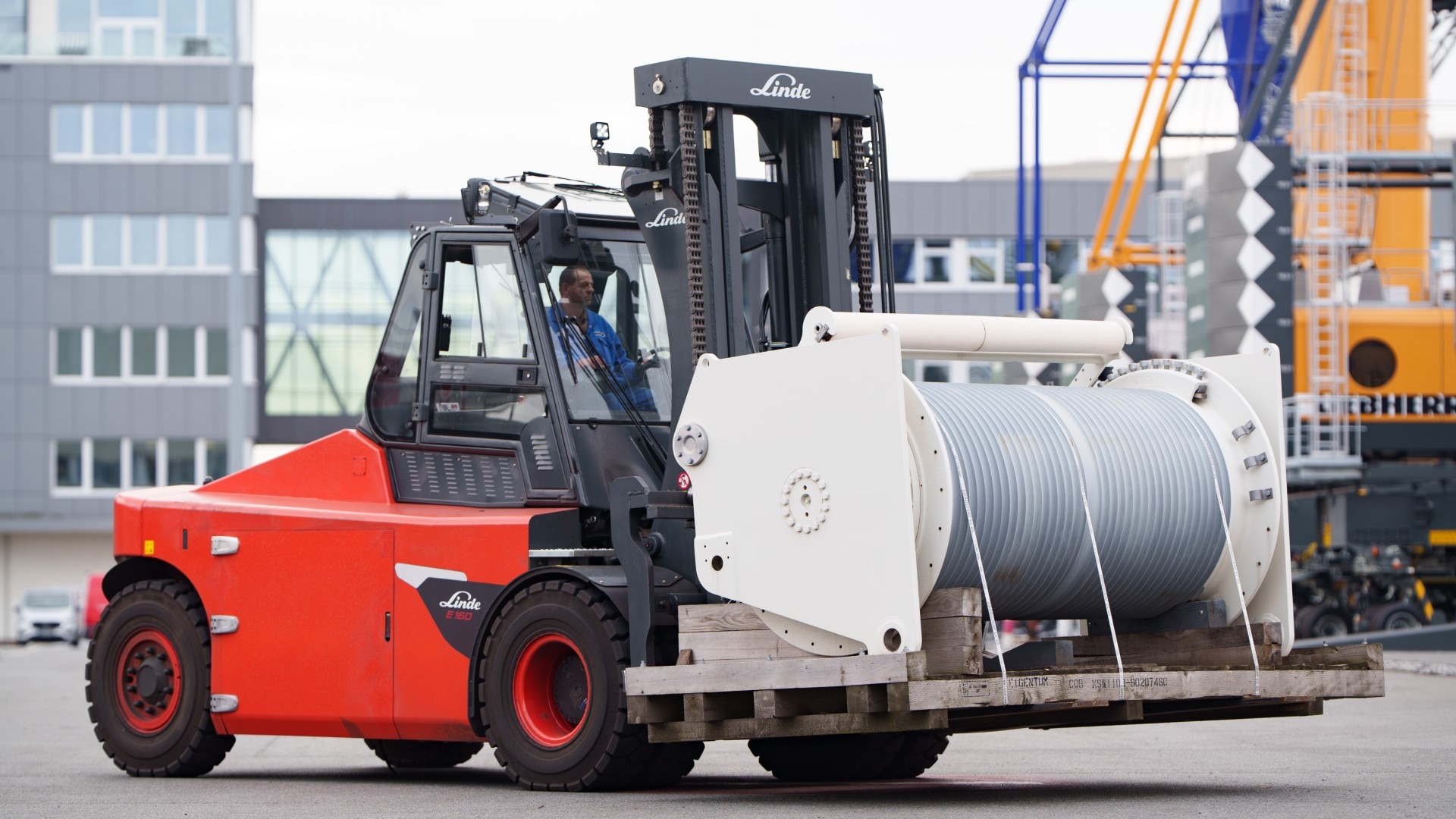 E160 electric forklift truck at Liebherr